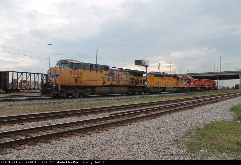 UP 5968 & others (1)